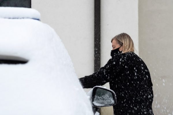 Snow Traction Tips for Driving on Black Ice